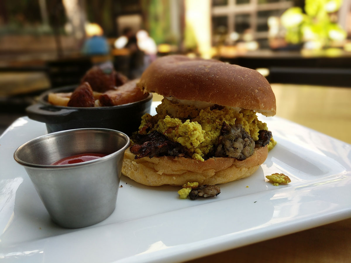 Food to try in Philadelphia - Don't miss these Philly foods!